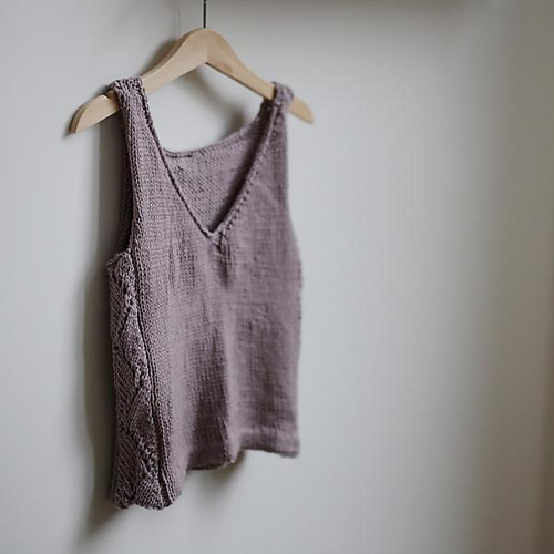 Ravelry: Sommerlett singlet pattern by Paelas