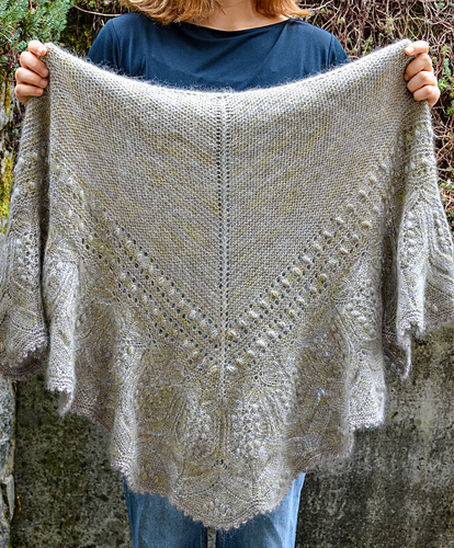 Ravelry: Solveig Shawl pattern by Valentina Bogdanova