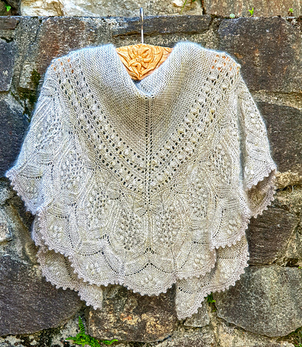 Ravelry: Solveig Shawl pattern by Valentina Bogdanova