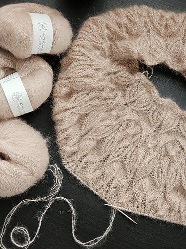 Ravelry: Icelyn Blouse pattern by Valentina Bogdanova