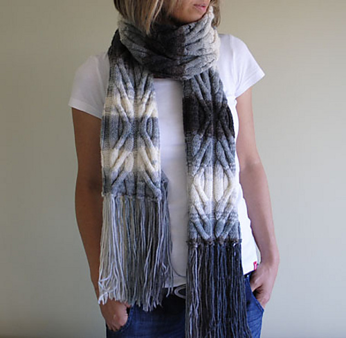 Ravelry: Scarf "Sofia" pattern by Valentina Fezova-Georgieva