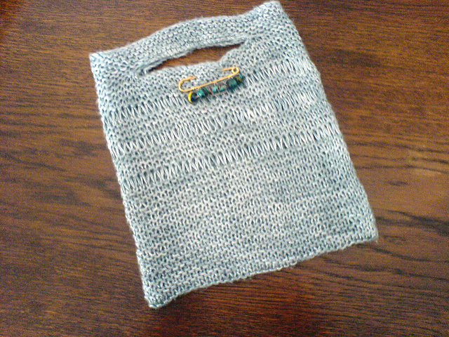 Ravelry: Drop-stitch Evening Bag pattern by Valerie Owens