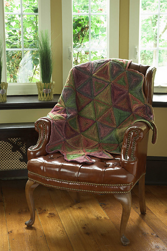 Ravelry: Modular Triangle Throw pattern by Vanessa Ewing
