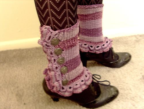 Ravelry: Ruffle Spats pattern by Vanessa Ewing