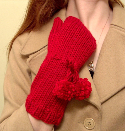 Ravelry: Chunky Long Mittens pattern by Vanessa Ewing