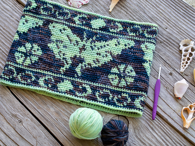 Ravelry: Luna Moth Crochet Cowl pattern by Vanessa Ewing