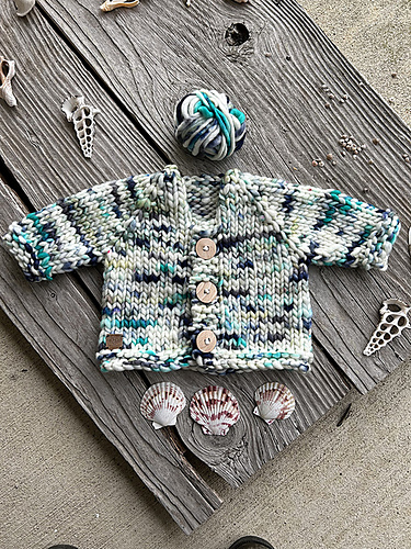 Ravelry: Hawser Baby Cardi pattern by Vanessa Ewing