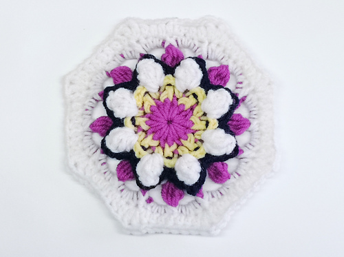 Ravelry: Octagon #2 pattern by Veronika Liachovic