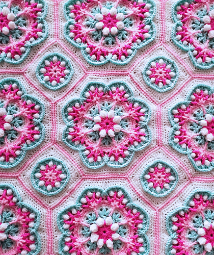 Ravelry: Octagon pattern #3 pattern by Veronika Liachovic
