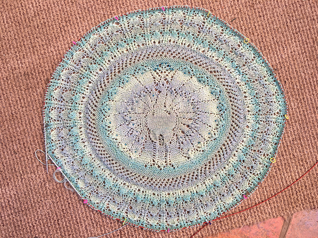 Ravelry: veebran's Peacock Pi Shawl