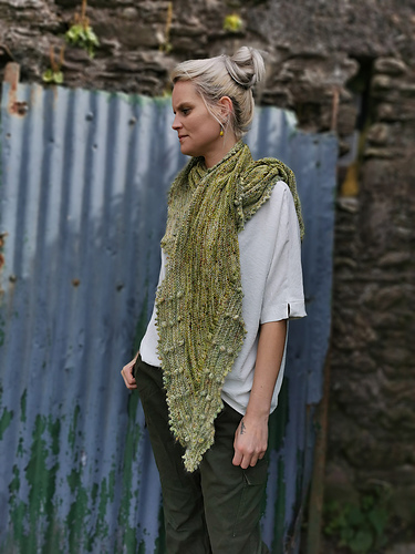 Ravelry: Lichen Wrap pattern by Veera Välimäki