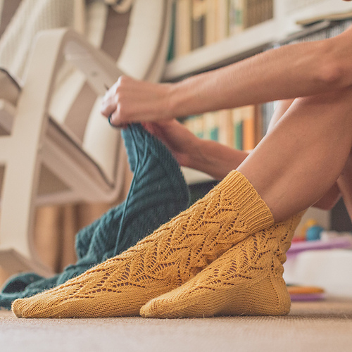 Ravelry: Lemon Socks pattern by Siona