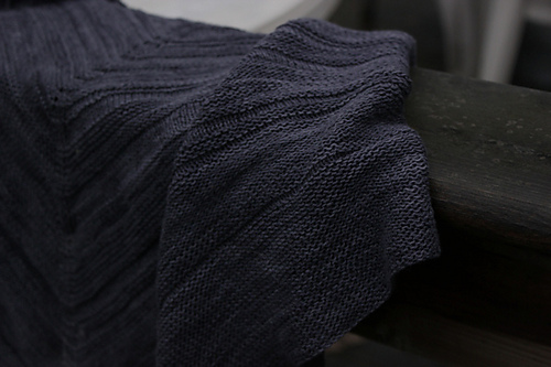 Ravelry: Deneb pattern by Heidi Hizsa