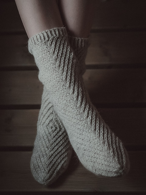 Ravelry: Milja socks pattern by Venla Kurkela