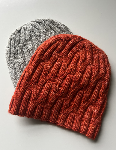 Ravelry: Trident Toque pattern by verybusymonkey