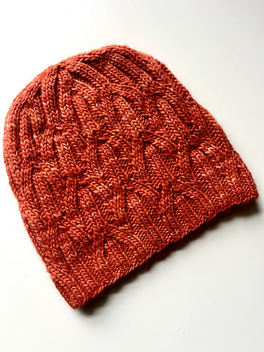 Ravelry: Trident Toque pattern by verybusymonkey