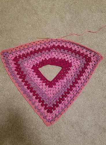 Ravelry: Toddler/Child Triangle Poncho pattern by Jacqueline Miceli