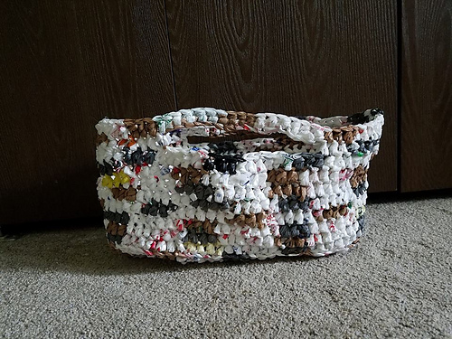 Ravelry: Plarn Storage Basket pattern by Jacqueline Victor