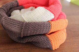 Ravelry: cowl ELISE pattern by dani ela