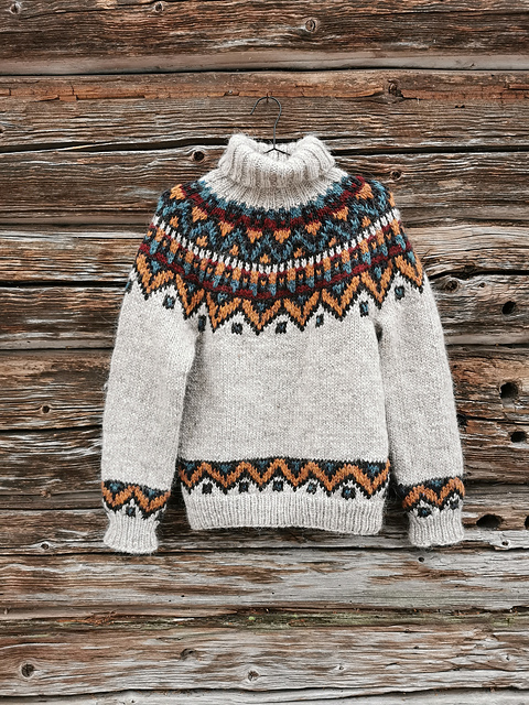 Ravelry: Rautuneule pattern by Heli Nikula