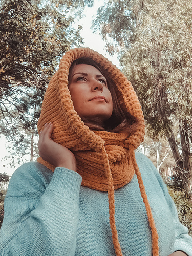 Ravelry: crochet Fluffy hood pattern by violetta gretsinger