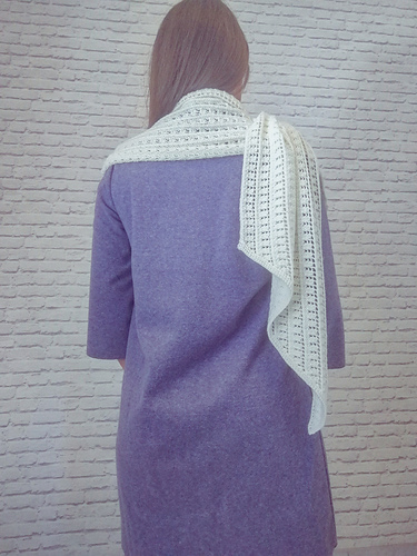 Ravelry: diagonal elegant scarf pattern by violetta gretsinger