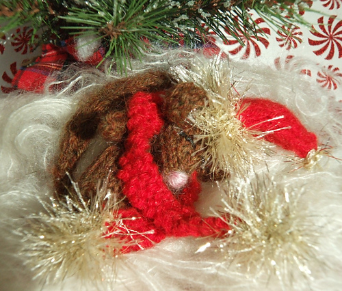 Ravelry: Christmas Mouse Dormouse pattern by ViolaSueKnits