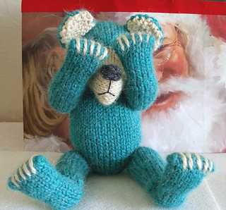 Ravelry: Bear pattern by ViolaSueKnits