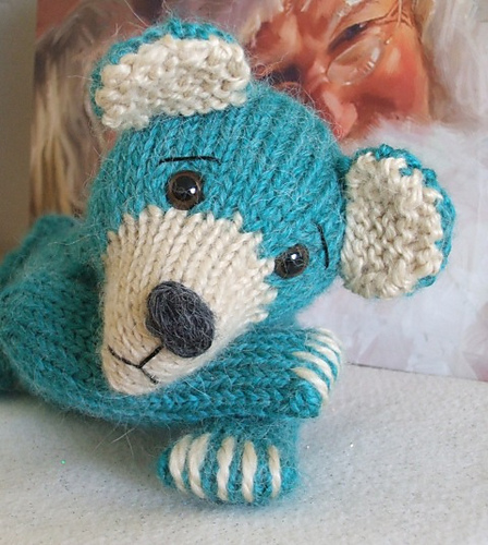 Ravelry: Bear pattern by ViolaSueKnits
