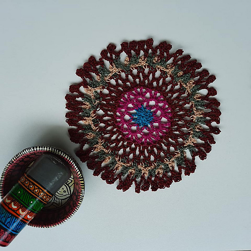 Ravelry: Crystal Ball Mandala pattern by Viva