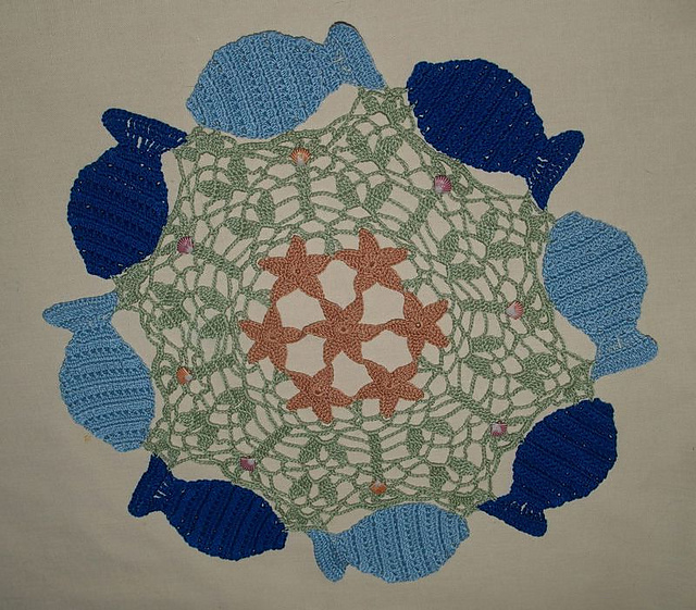 Ravelry: Circle of Fish Crochet Doily Pattern pattern by Valerie Fuller