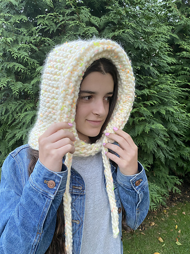 Ravelry: Knitted Hood pattern by Vanessa Cayton