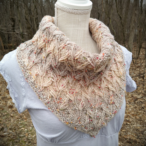 Ravelry: Wiggentree Bandana Cowl pattern by Jenny Noto