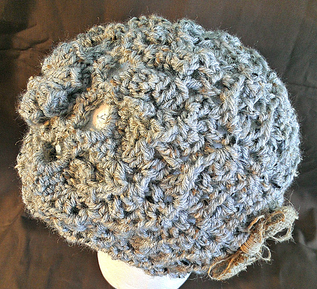 Ravelry: Flutterby Slouchy pattern by Tressa Wasylko