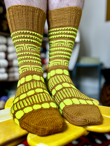 Ravelry: Go Go Dynamo Socks pattern by Stephen West