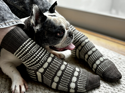 Ravelry: Go Go Dynamo Socks pattern by Stephen West