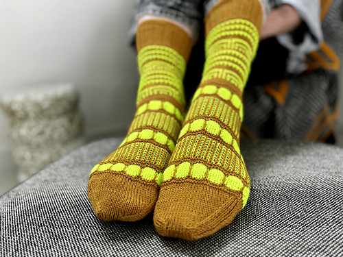 Ravelry: Go Go Dynamo Socks pattern by Stephen West