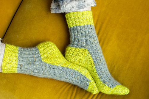 Ravelry: Mo Mod Socks pattern by Stephen West