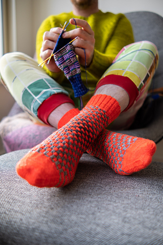 Ravelry: Woven Checks Socks pattern by Stephen West