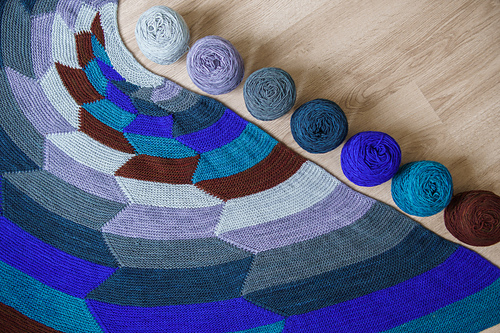 Ravelry: Striped Thundercloud Shawl pattern by Stephen West