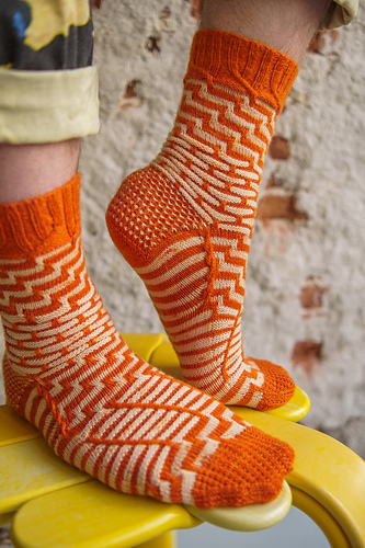 Ravelry: Contrast Blast Socks pattern by Stephen West