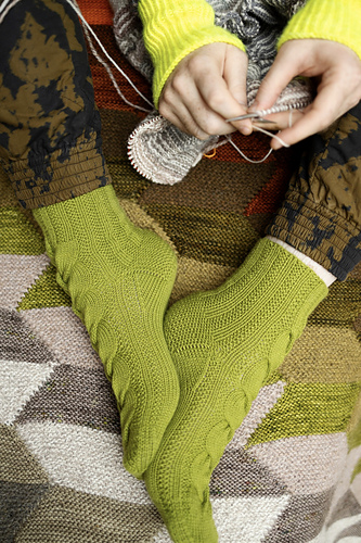 Ravelry: Billowing Braid Socks pattern by Stephen West