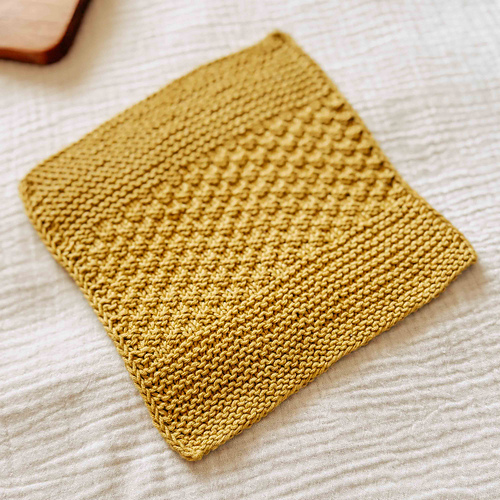 Ravelry: Clove Dishcloth pattern by Izabela Grzybek