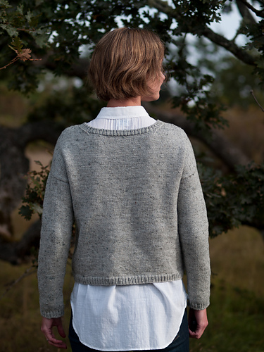 Ravelry: Lilt pattern by Sarah Pope