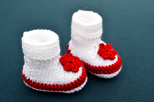 Ravelry: Two Colors Simple Baby Booties pattern by Christy Hills