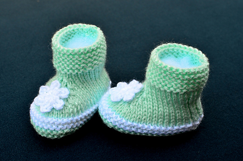 Ravelry: Two Colors Simple Baby Booties pattern by Christy Hills