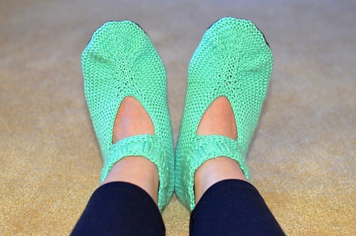 Ravelry: Simple Garter Adult Slippers pattern by Christy Hills