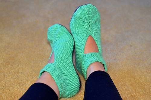 Ravelry: Simple Garter Adult Slippers pattern by Christy Hills