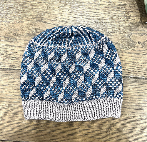 Ravelry: Scandinavian Cubes Knit Hat pattern by Silvermoon Knits