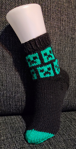 Ravelry: Minecraft socks pattern by Kati Jäppinen
